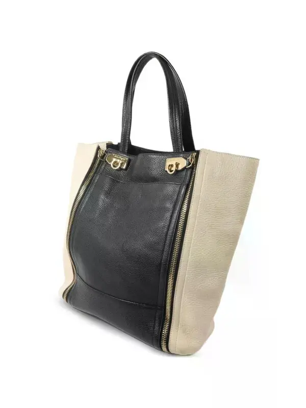 FERRAGAMO Gancini Shoulder Tote Bag