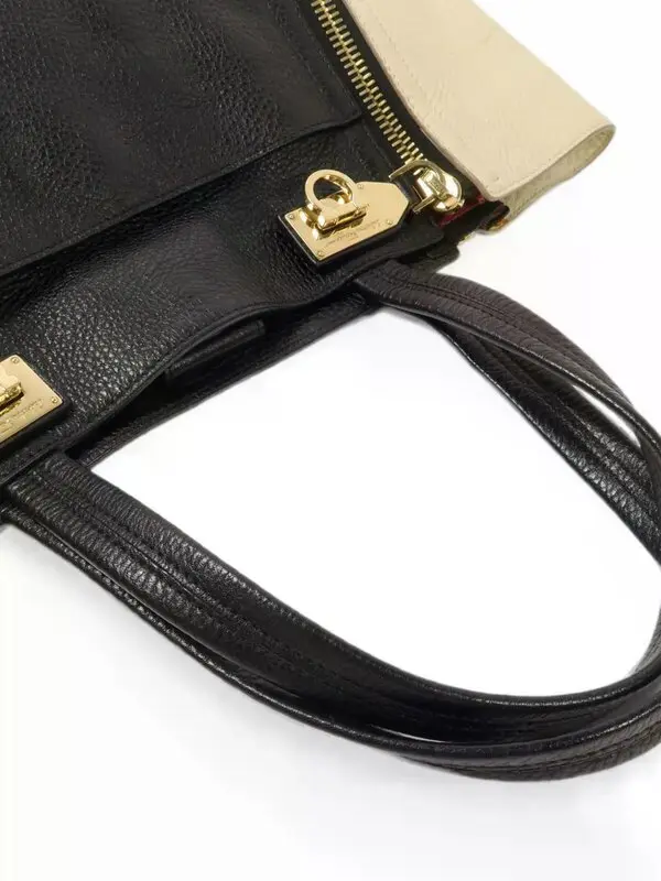 FERRAGAMO Gancini Shoulder Tote Bag