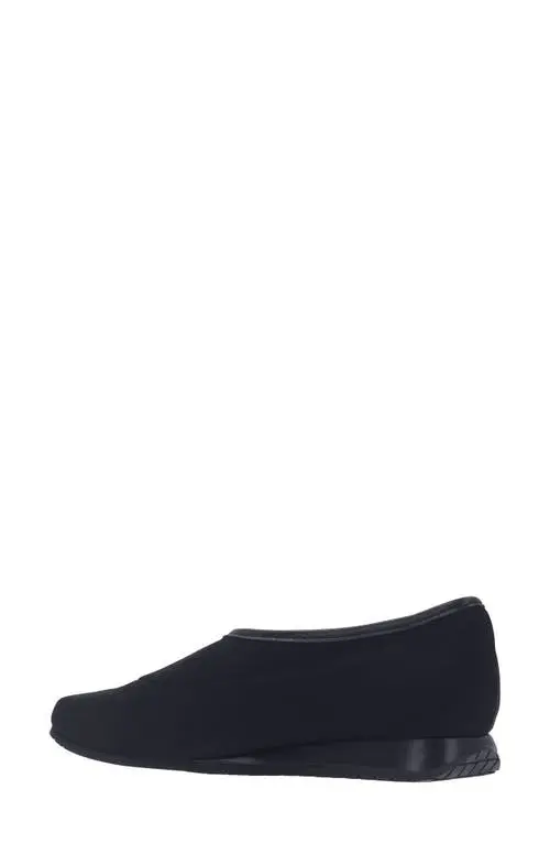 L'AMOUR DES PIEDS Taura Flat