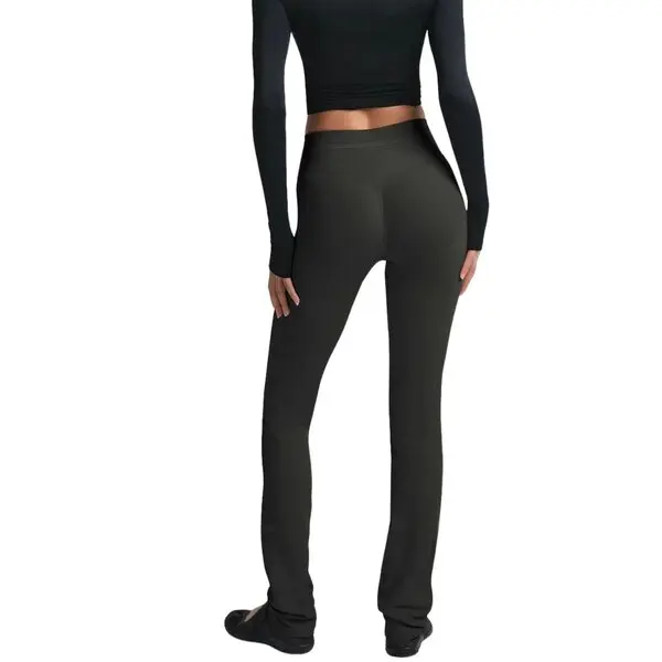 Nike X Skims Ribbed Seamless 34 Straight Legging