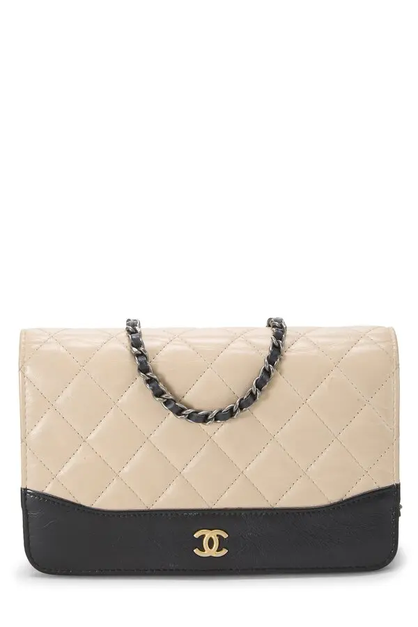 Chanel Calfskin Gabrielle Wallet On Chain - Beige