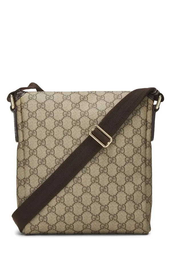Gucci Gg Supreme Flap Messenger Bag