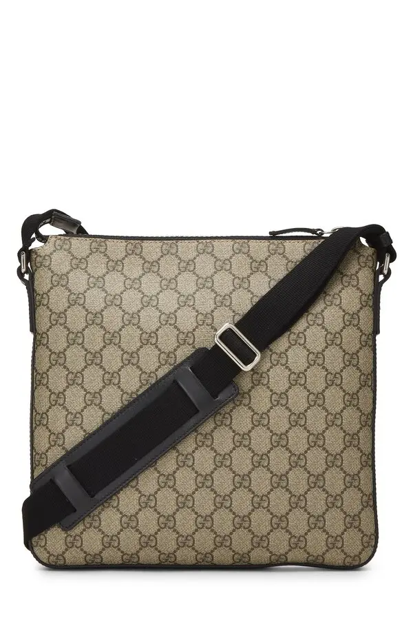 Gucci Gg Supreme Canvas Zip Pocket Flat Messenger