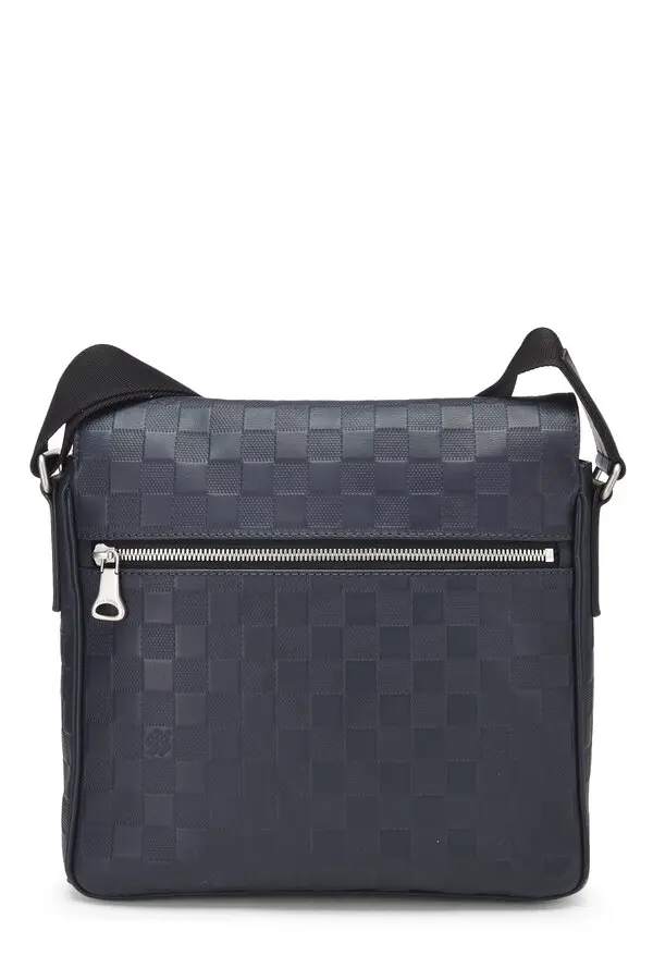 LOUIS VUITTON Damier Infini District