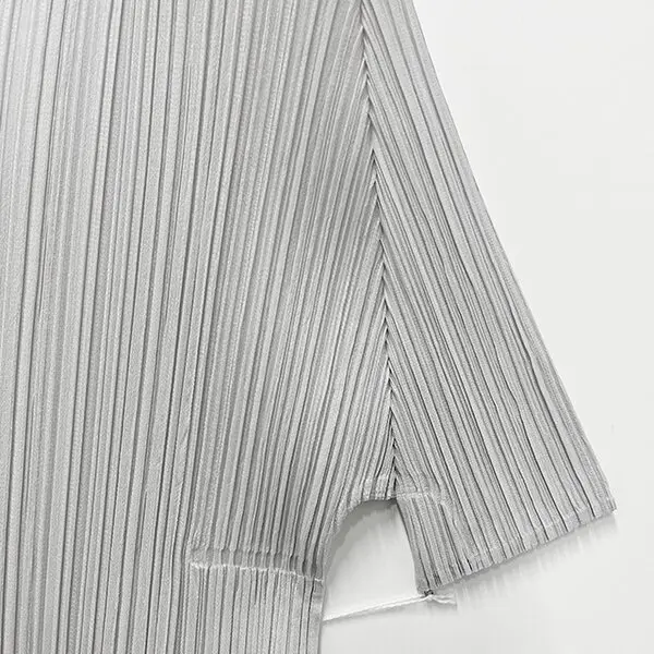 Issey Miyake Short Sleeve Crewneck Top
