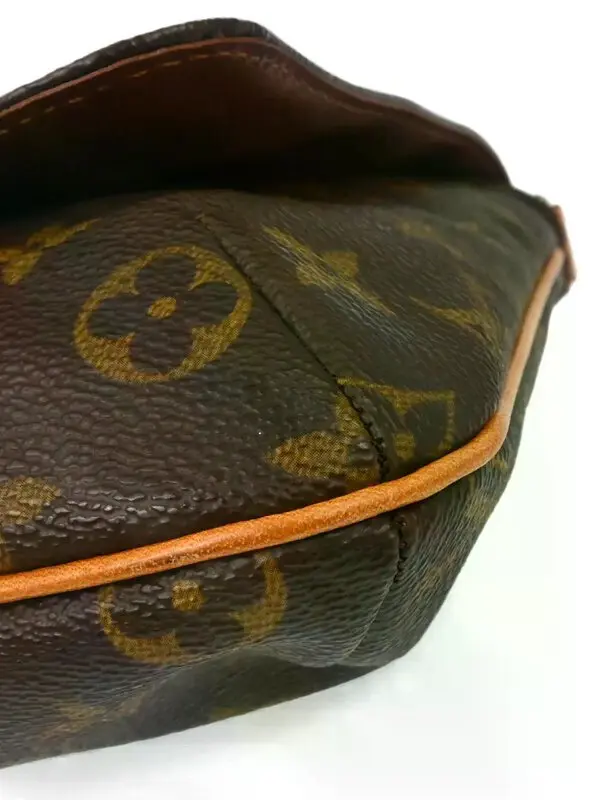 LOUIS VUITTON Monogram Canvas Musette Salsa Shoulder Bag - Brown