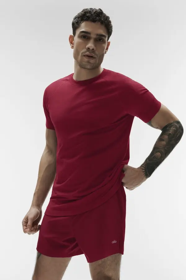 Alo Yoga Vapor Crewneck Short Sleeve Top - Garnet