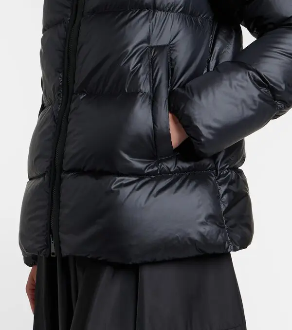 Moncler Serittes Down Jacket - Black