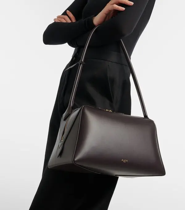 Alaïa Le Bouledogue Leather Shoulder Bag - Black