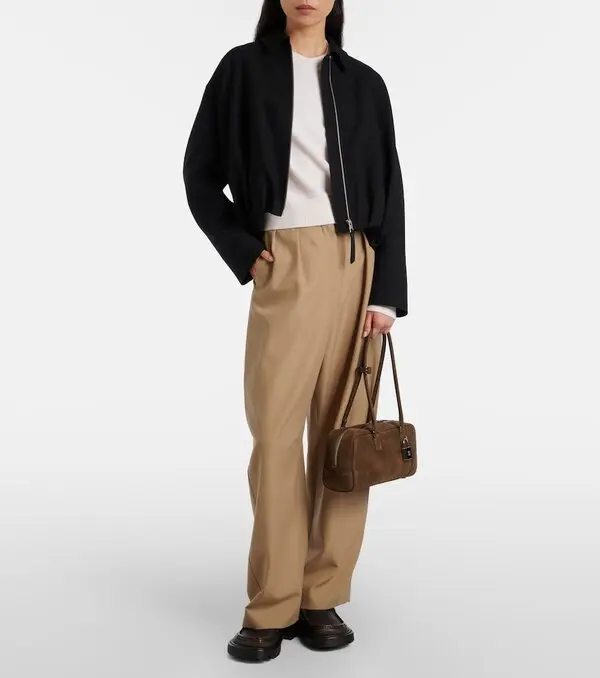 Loewe Amazona 31 Shoulder Bag