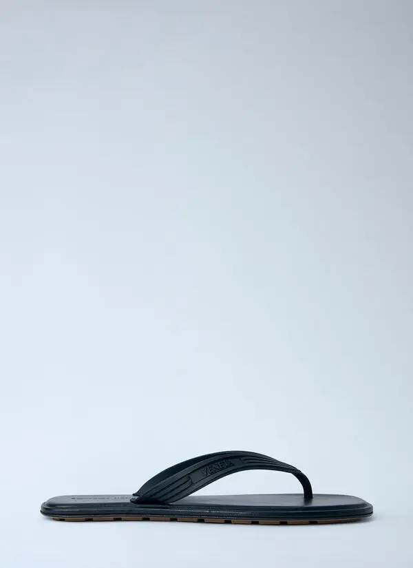 Bottega Veneta Matt Rubber Nappa Sandals - Black