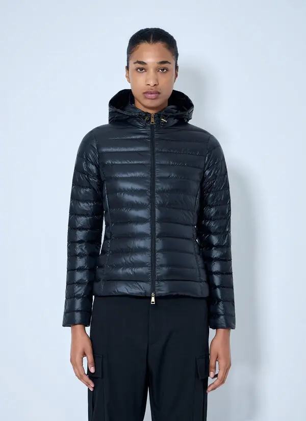 Moncler Igelhood Short Down Jacket - Black