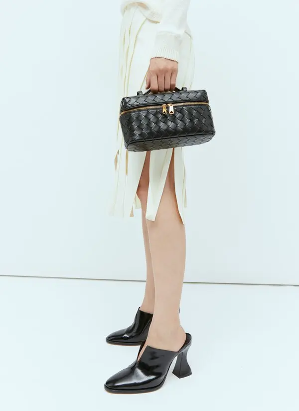 Bottega Veneta Intrecciato Leather Vanity Case - Black