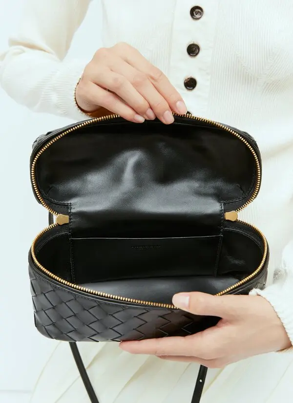 Bottega Veneta Intrecciato Leather Vanity Case - Black
