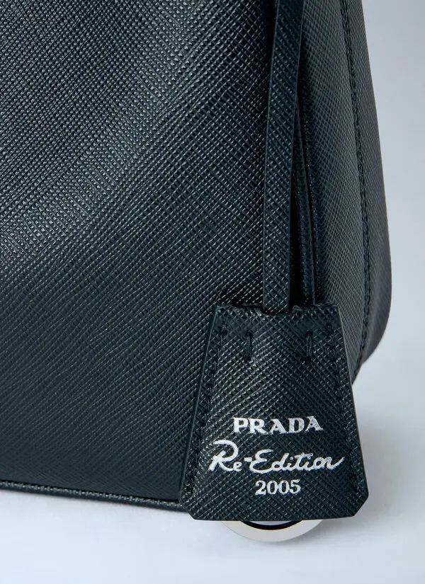 Prada Re-edition 2005 Saffiano Shoulder Bag - Black