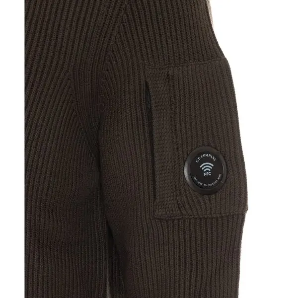 C.P. COMPANY Ribbed Lens Sweater - Brown