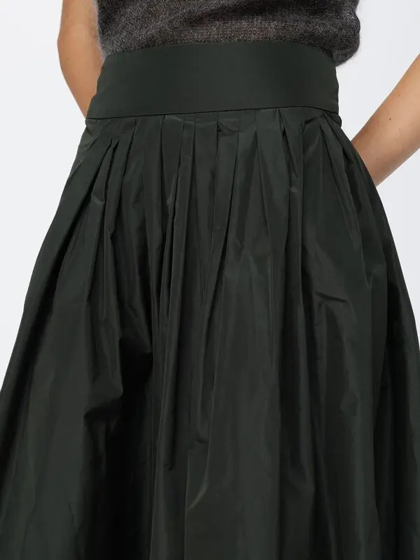 Max Mara High-waisted A-line Midi Skirt In Technical Fabric - Emerald