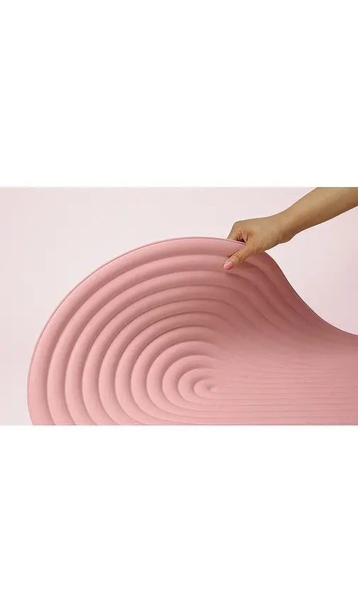 BALA The Plush Capsule Mat