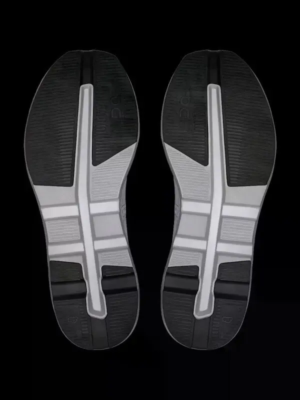 On Cloudze Mo Sneakers