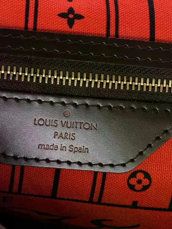 LOUIS VUITTON Damier Neverfull Mm Tote Bag - Brown