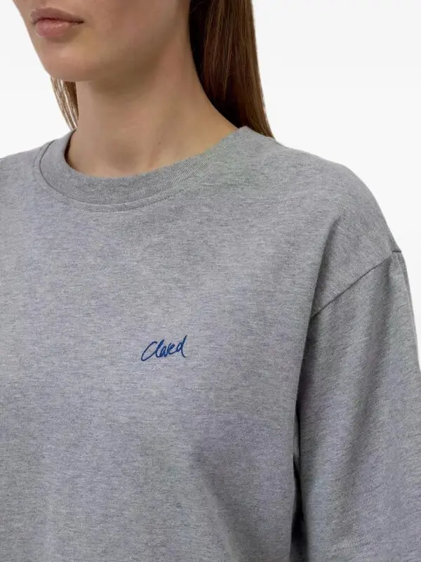 Closed Embroidered Logo T-shirt