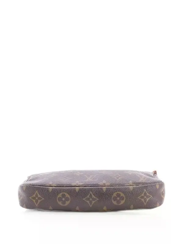 LOUIS VUITTON Pochette Accessoires Nm Monogram Canvas Clutch Bag