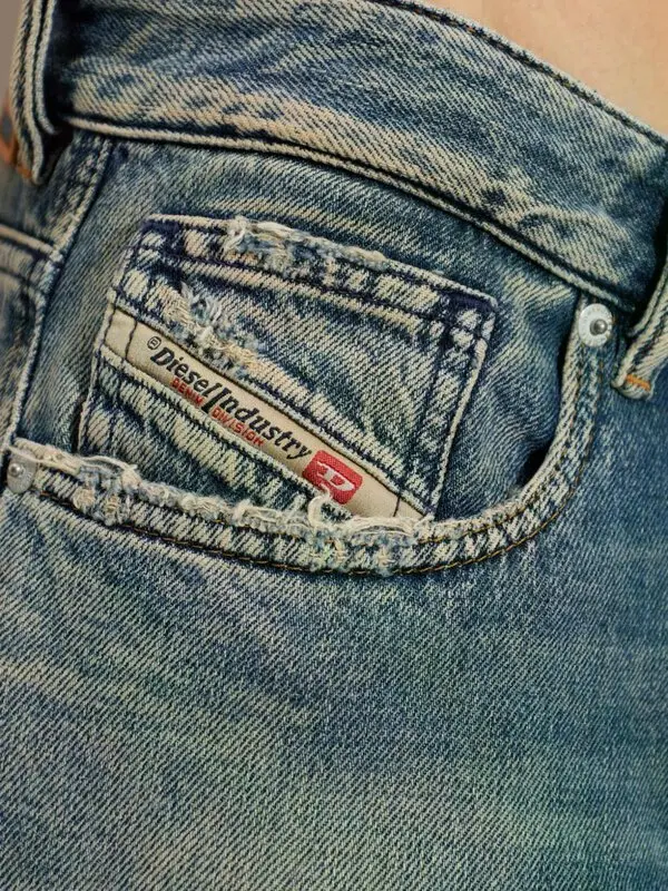 DIESEL® 1996 D-sire-yu Distressed Jeans