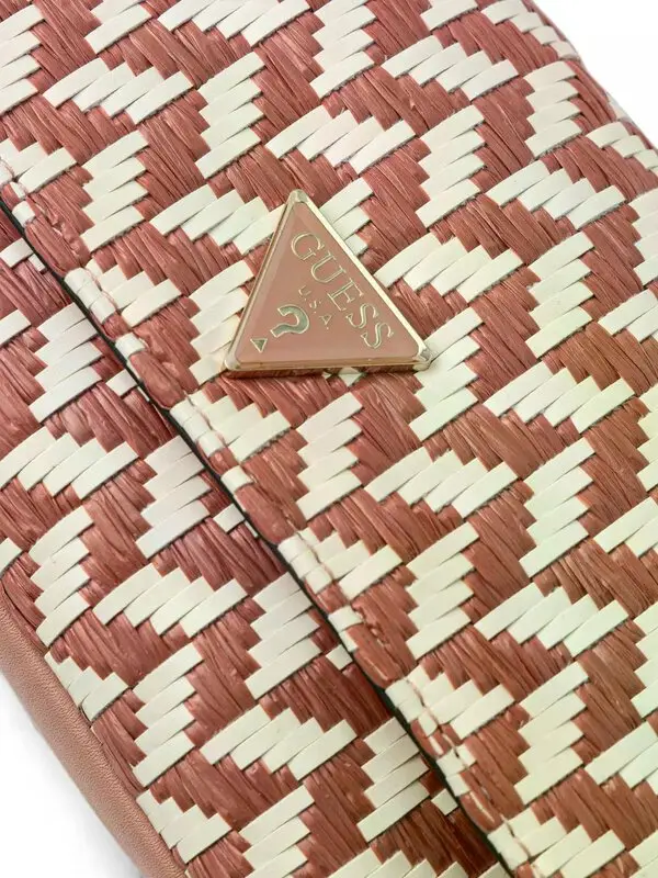 Guess Tessi Woven Chain-link Shoulder Bag - Pink