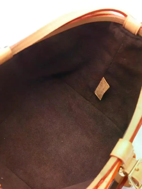 LOUIS VUITTON Monogram Canvas Noe Perth Shoulder Bag - Brown