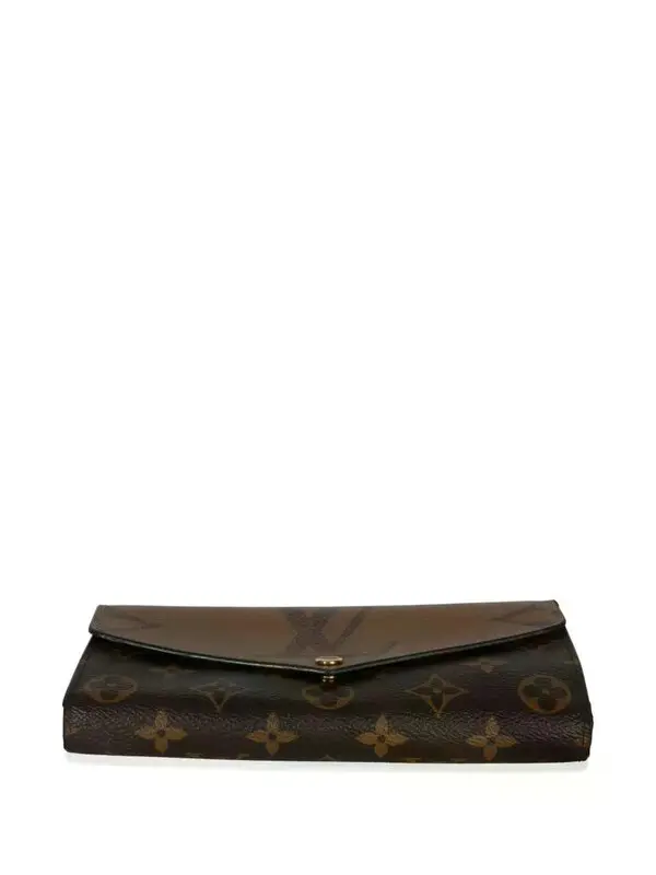 LOUIS VUITTON Giant Sarah Wallet