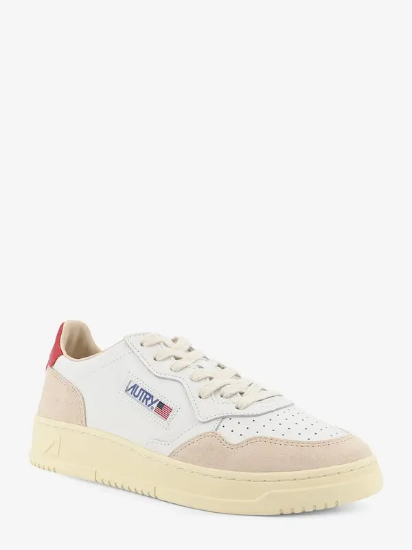 AUTRY Medalist Low Leather Sneakers With Side Logo