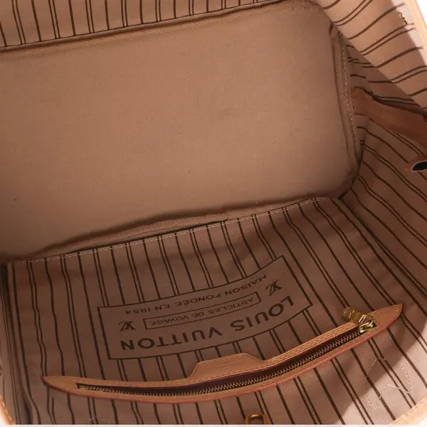 LOUIS VUITTON Monogram Canvas Neverfull Mm Tote