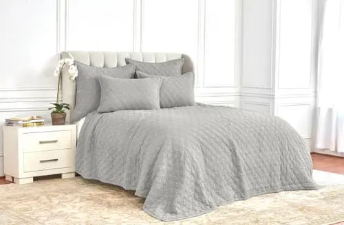 ELISABETH YORK Emory Bed Quilt 98" X 112