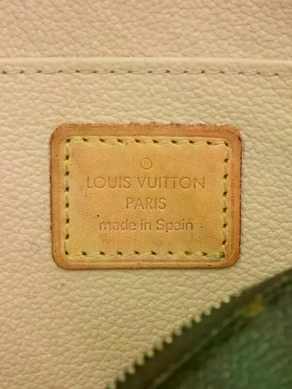 LOUIS VUITTON Monogram Cosmetic Pm Pouch