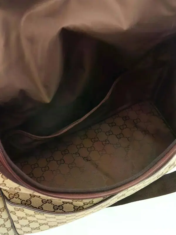 Gucci Gg Canvas Shoulder Bag - Neutrals