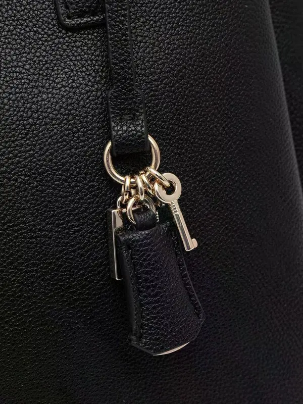 Guess Isola Logo-plaque Pebble-textured Tote Bag