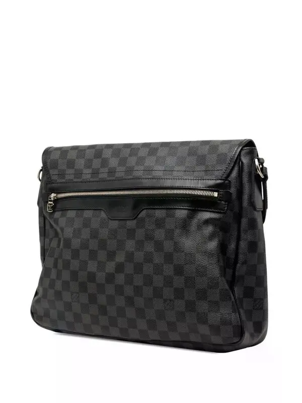 LOUIS VUITTON Damier Graphite Daniel Mm Crossbody Bag - Black