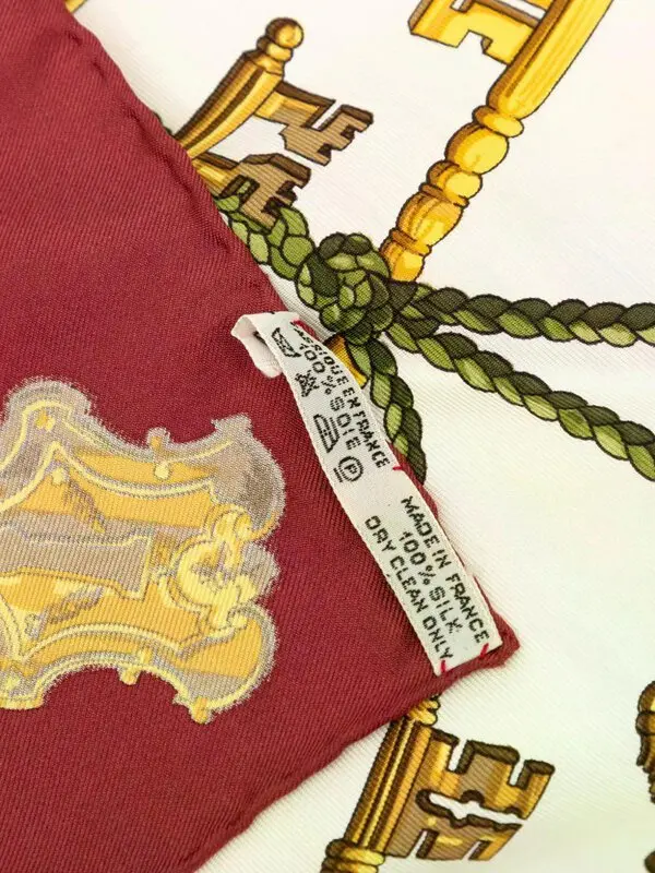 Hermès 1980-2000 Les Cles Silk Scarf 90 Scarves - White