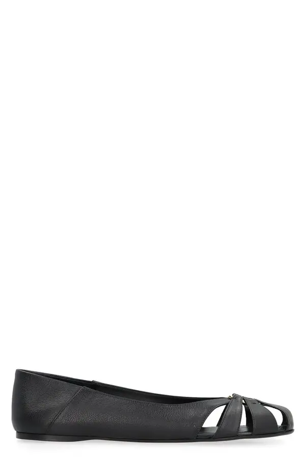 FERRAGAMO Round Toe Slip-on Flat Shoes