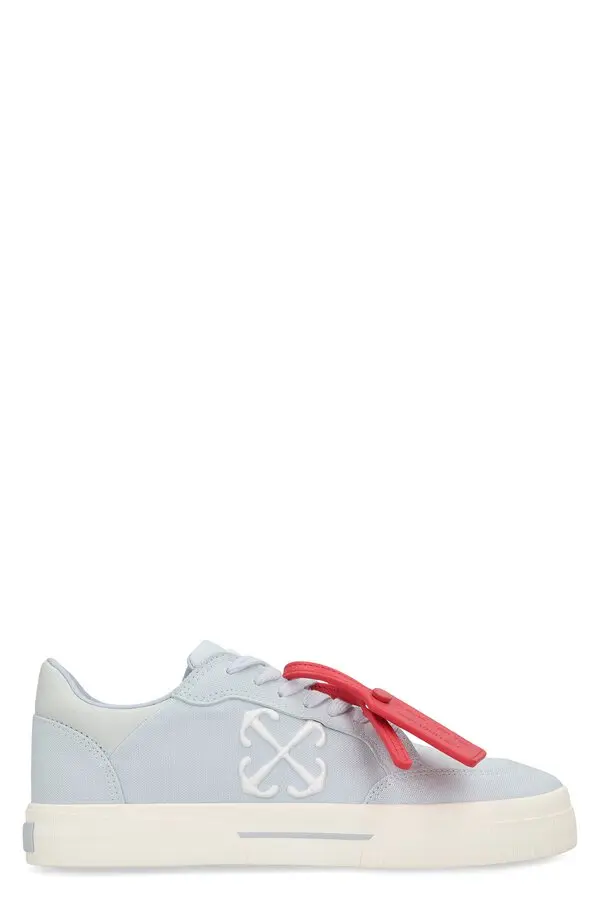 Off-White Low-top Platform Sneaker With Leather Insert And Removable Charm