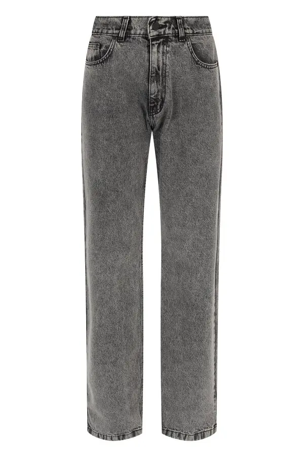 THE MANNEI The Perfect Straight Jeans For