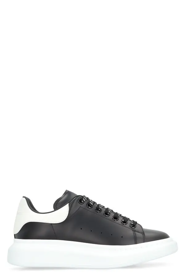 Alexander McQueen Oversized Sneakers With Contrasting Heel - Black