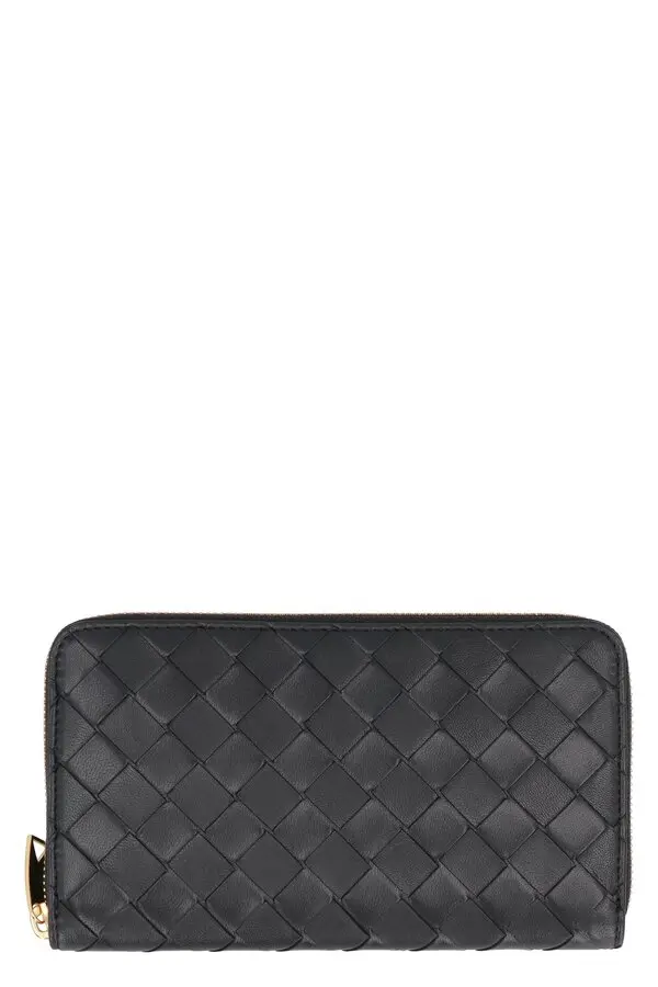 Bottega Veneta Elegant Zip-around Wallet With Intrecciato Detail 19 Cm - Black