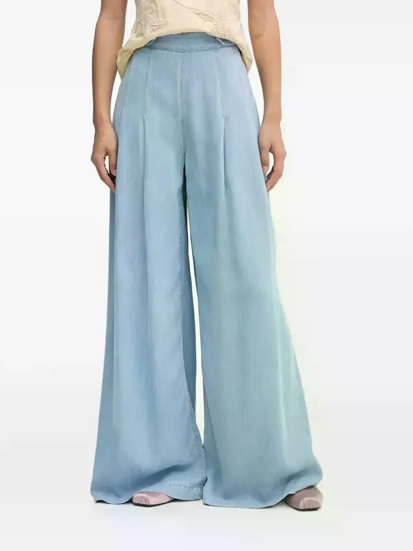 BLUGIRL Pleated Wide Leg Jeans