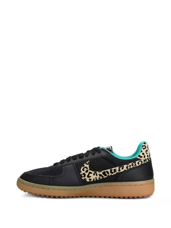Nike Field General Sneakers