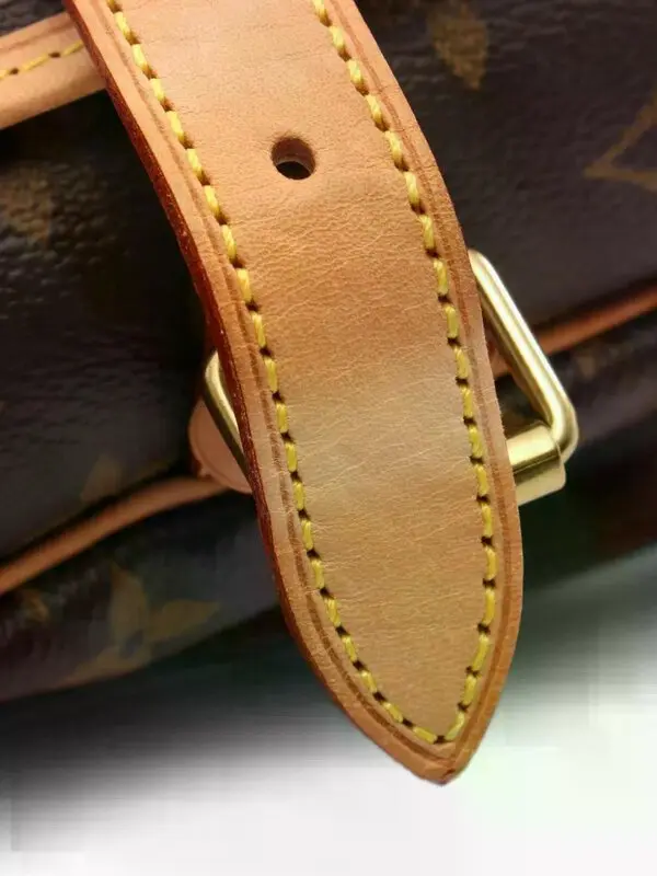 LOUIS VUITTON Monogram Saumur 30 Shoulder Bag - Brown