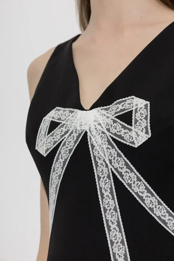 SELF-PORTRAIT Dress With Lace Trim
