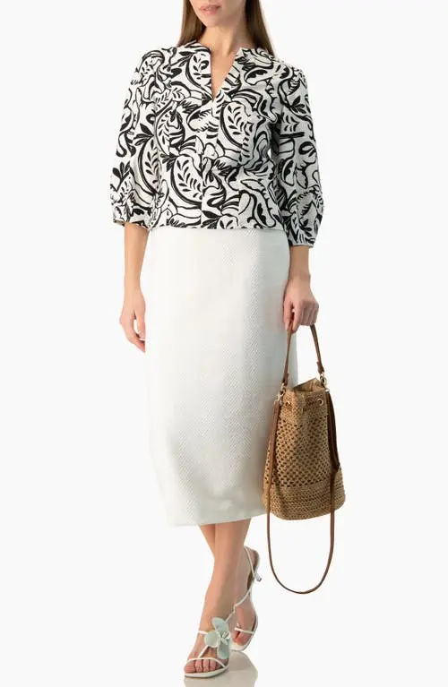 IVONNE Graphic Brushstroke Floral Woven V-neck Blouse