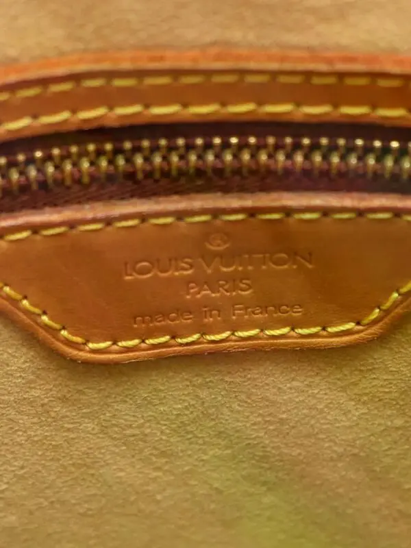 LOUIS VUITTON Monogram Looping Gm Shoulder Bag - Brown