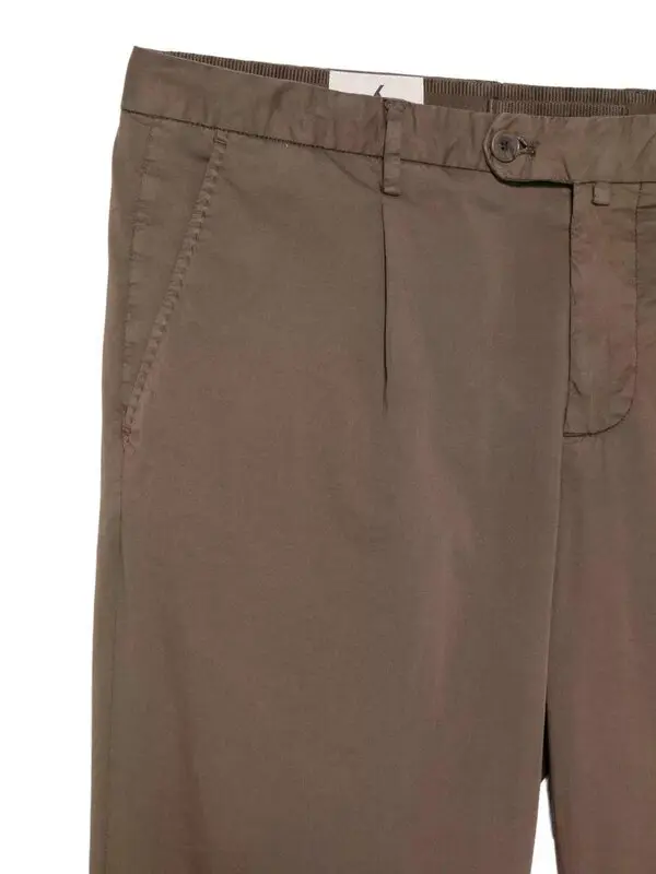 MYTHS Pleated Turn-up Trousers